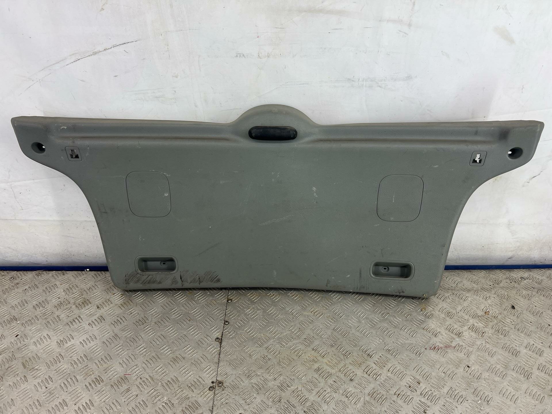 Обшивка крышки багажника Renault Scenic 1 рест. 2002 7700836253