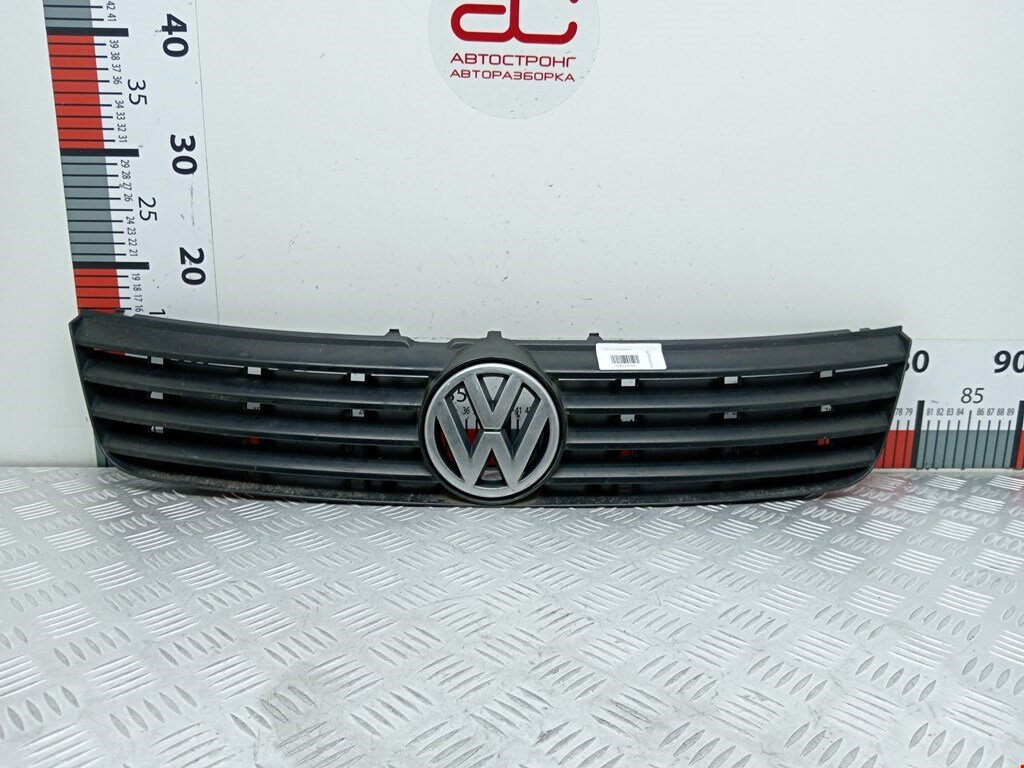 Решетка радиатора Volkswagen Passat 5 3BD853651 арт. 1902891