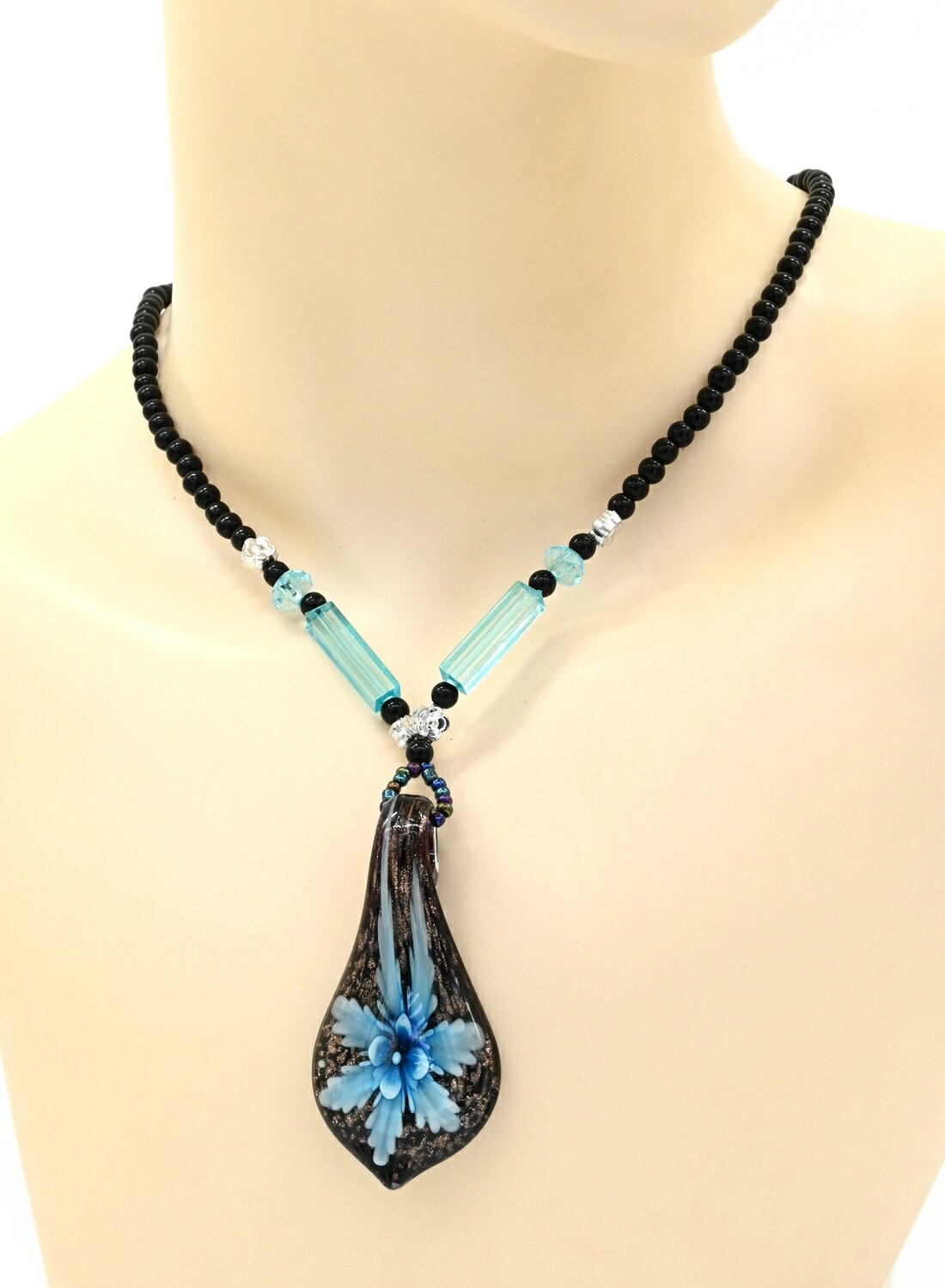 Бусы, муранское стекло