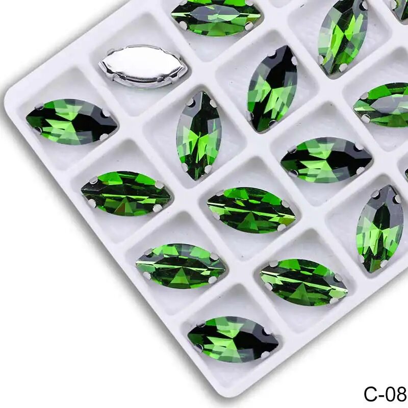 Изумрудные стеклянные стразы 7x15mm (20шт)