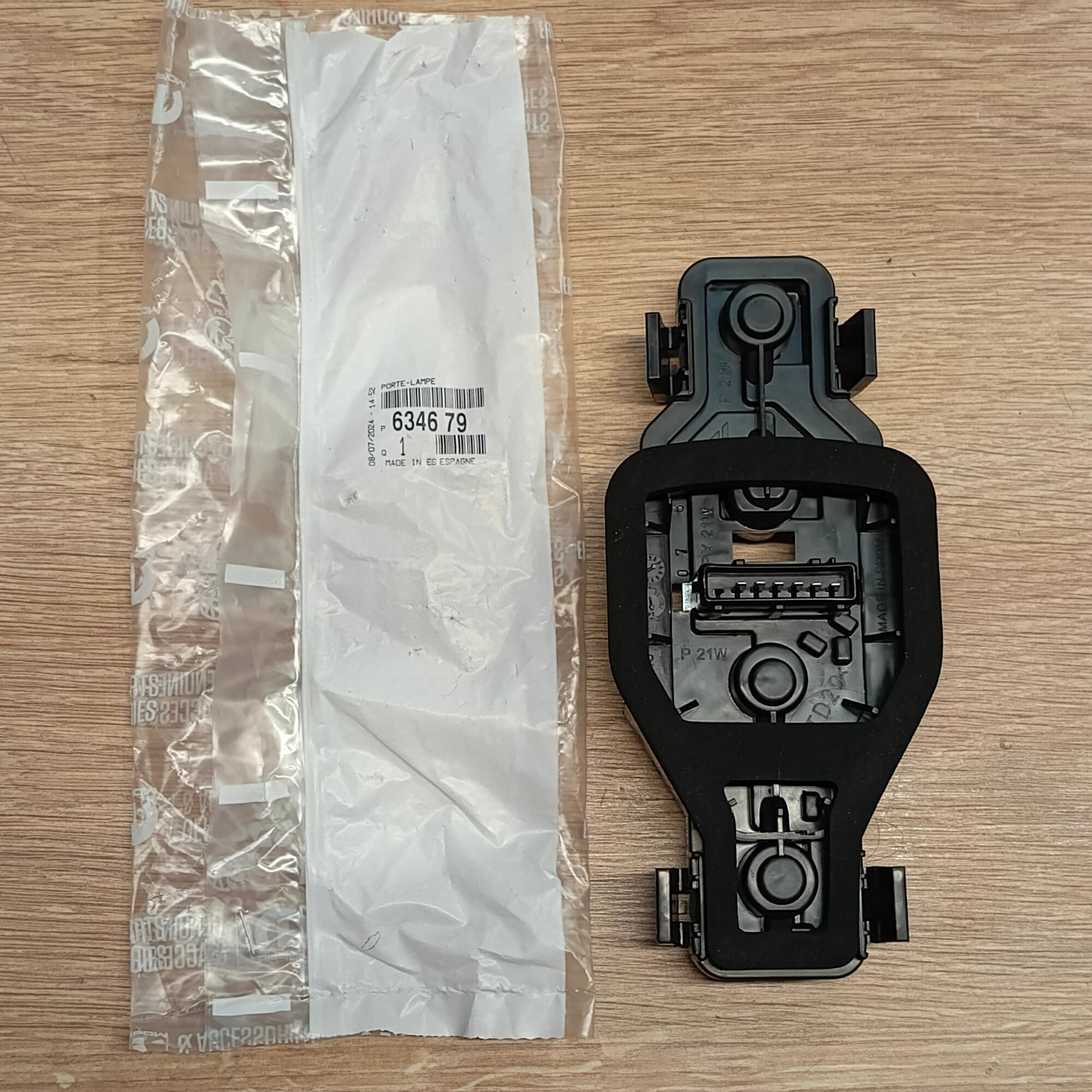 Плата заднего фонаря CITROEN BERLINGO/PEUGEOT PARTNER M59 арт. 634679