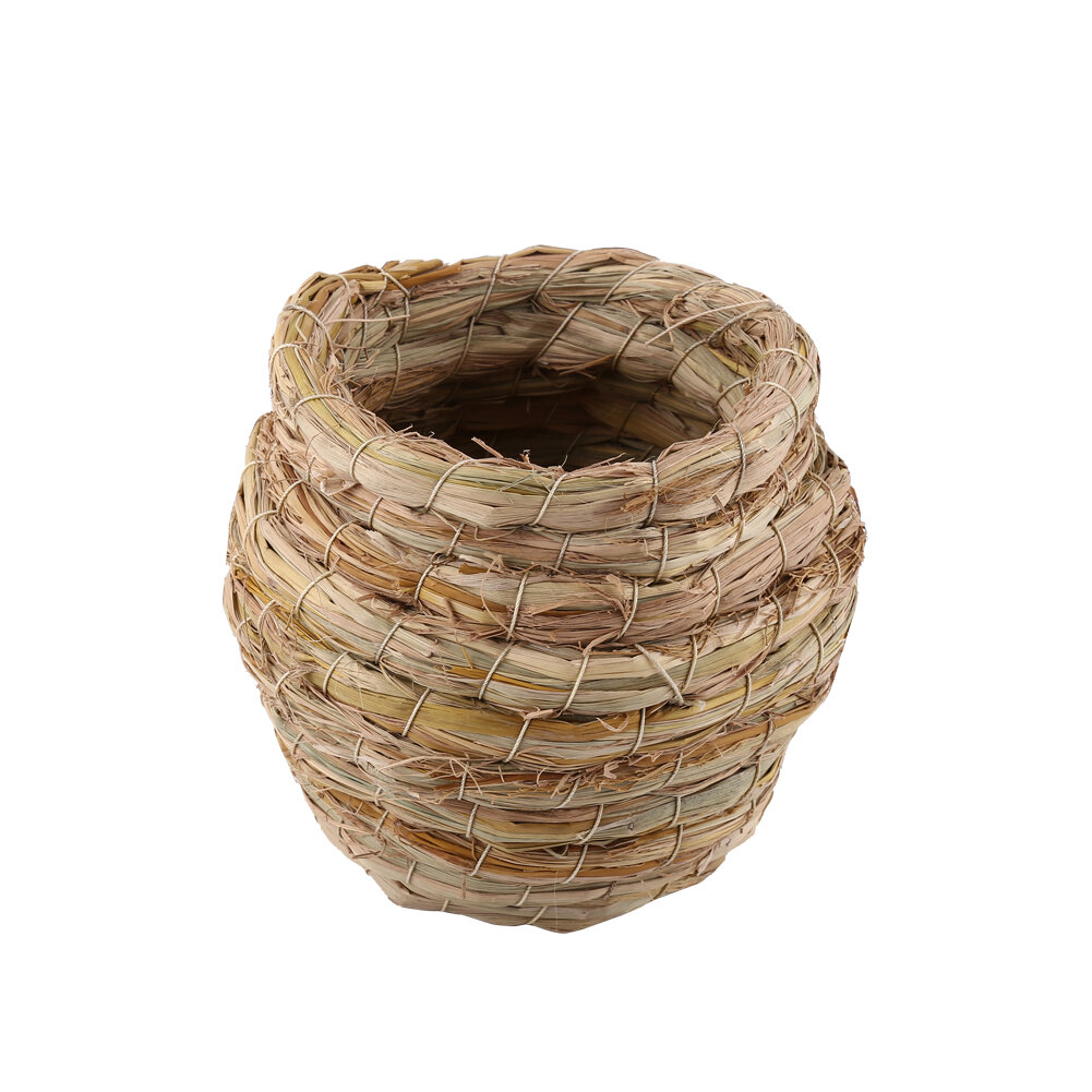 Птичье гнездо, полностью функциональное, изысканного исполнения, для использования на открытом воздухе.