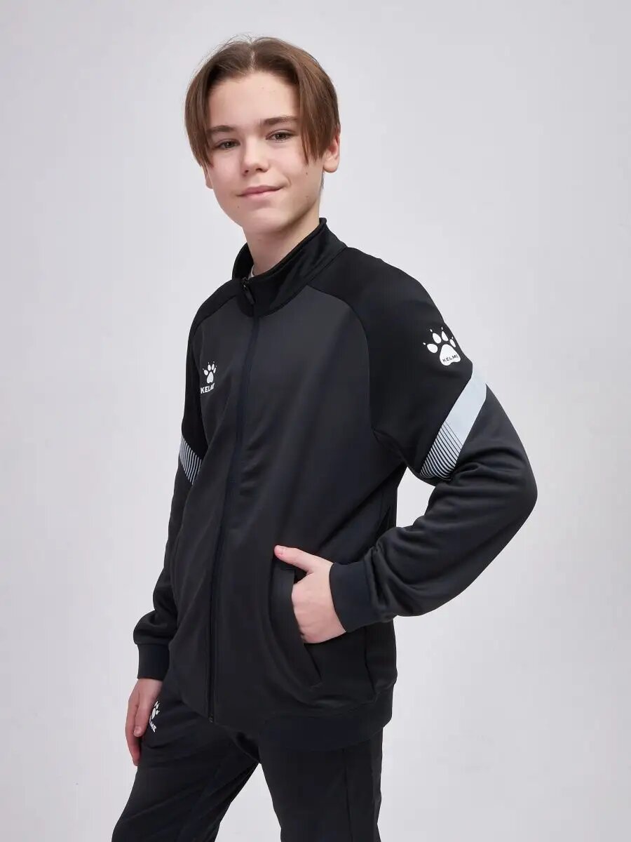 Толстовка спортивная