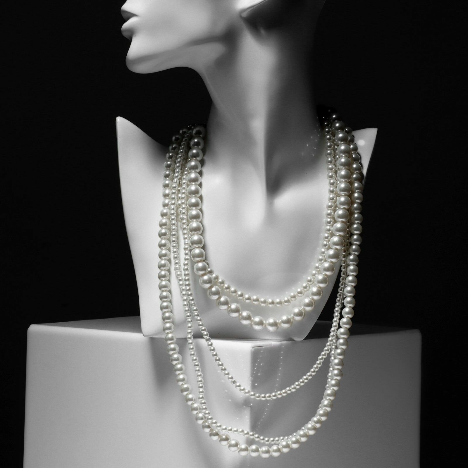 Бусы, искусственный камень