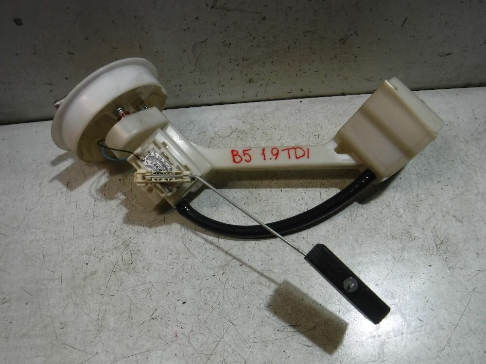 Датчик уровня топлива VW Passat B5 8E0919673G
