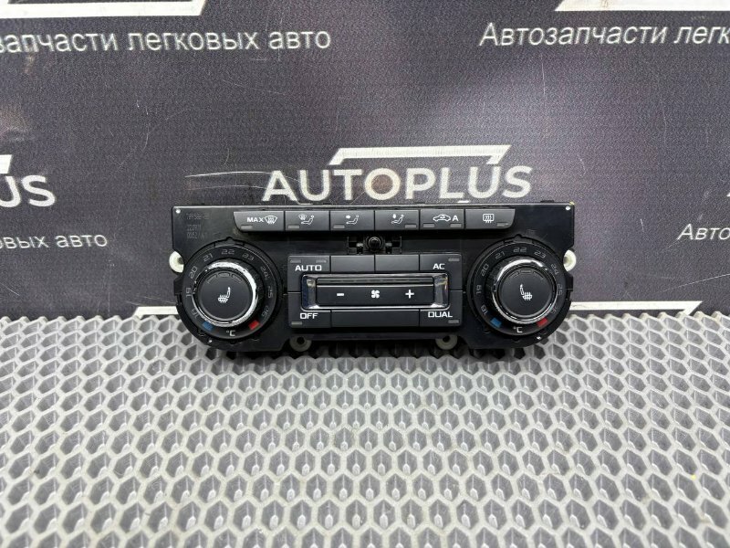 Блок управления климат-контролем Skoda Octavia 2011 (1.4 CAXA) Б/У с пробегом Арт. 19392