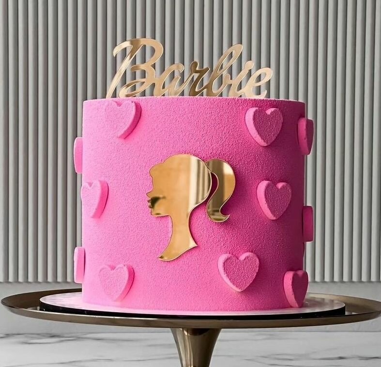 Набор топперов для торта "Барби"/ золотой зеркальный акрил, в наборе силуэт и надпись Barbie на ножке/ на день рождения девочки, подростка