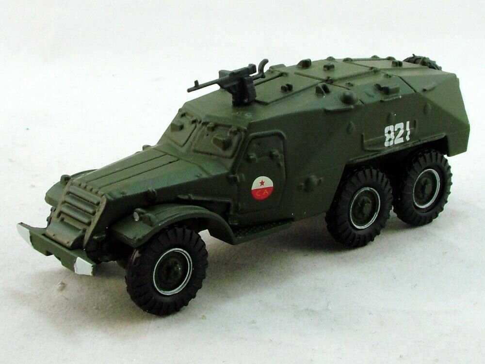 Масштабная модель 1/72, БТР-152 хаки