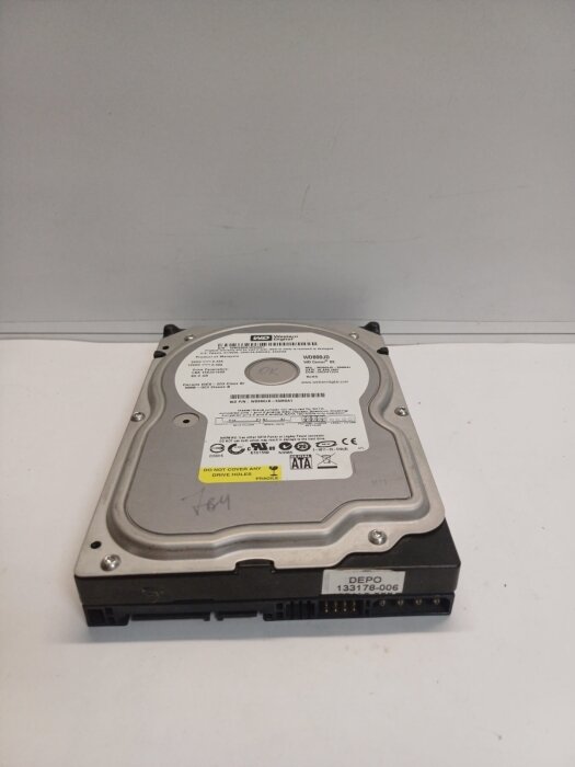 Жесткий диск Western Digital 3.5" 80Gb SATA WD800JD