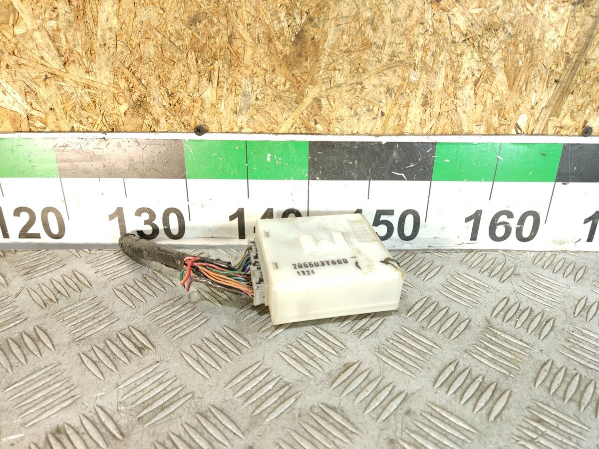 Блок электронный NISSAN Maxima a33 285503Y600