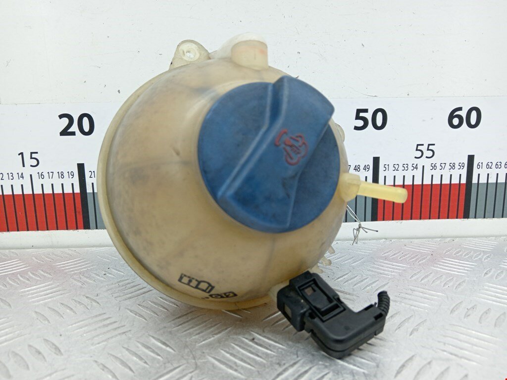 Бачок расширительный Volkswagen Bora(Jetta) 1J0121403B арт. 1934750