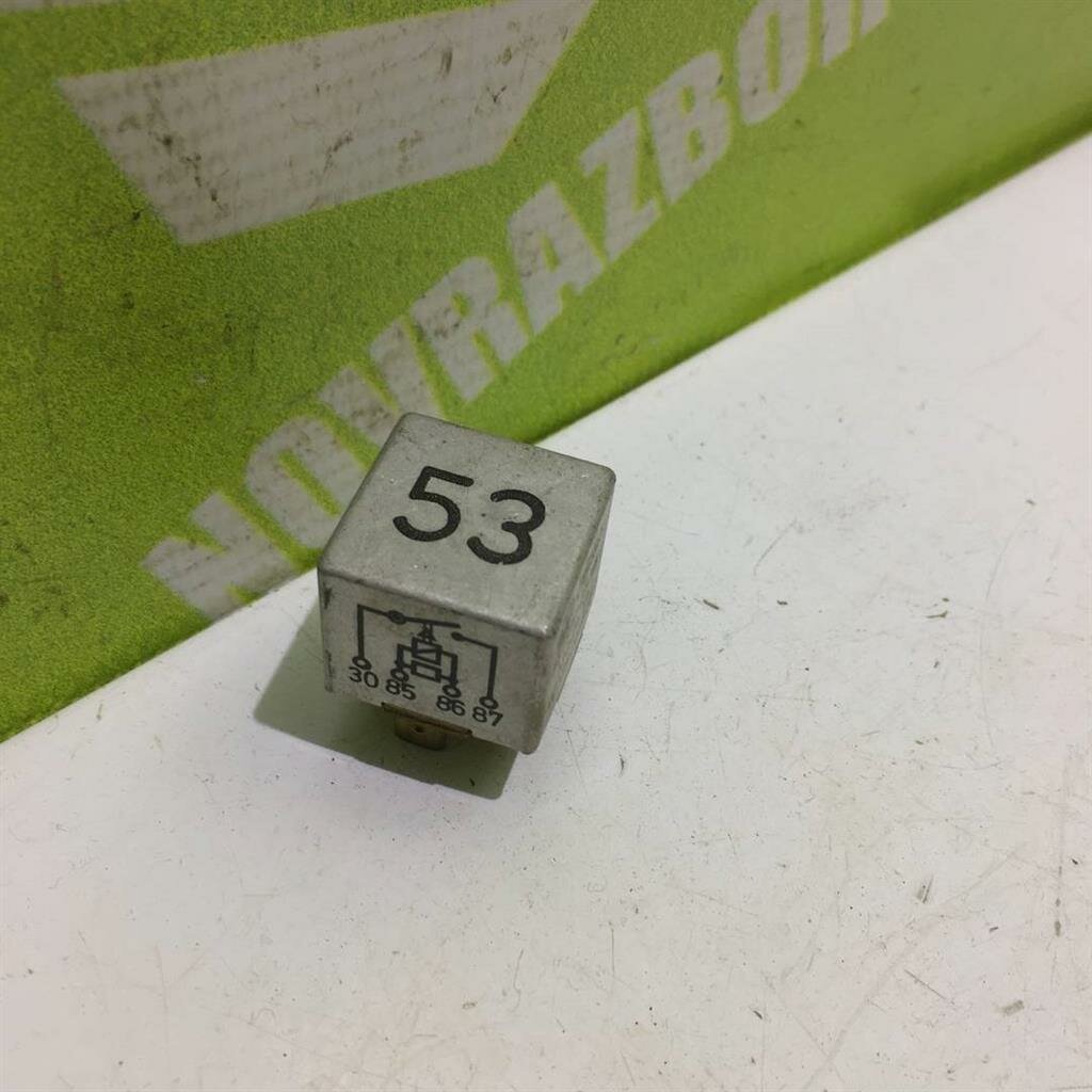 Реле VW Golf 3 Vento 91-97