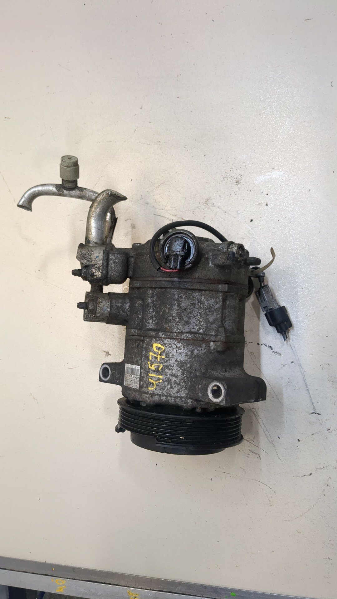 Компрессор кондиционера Dodge Caliber Б/У