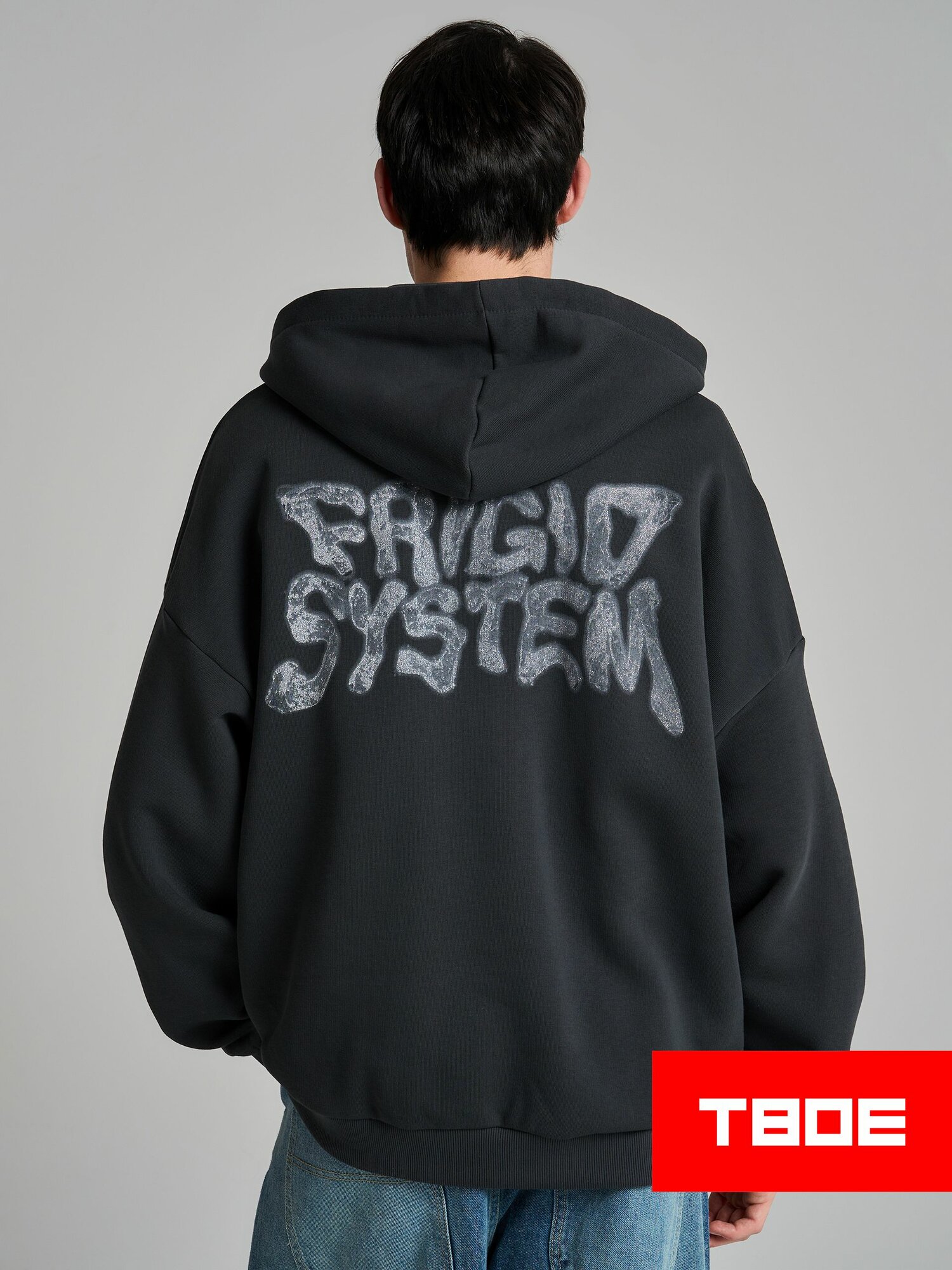 Толстовка спортивная