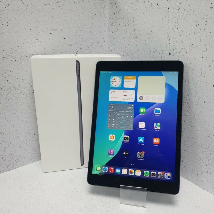 Планшет Apple iPad (9 поколение) 10.2 Wi-Fi 3/64 Серый