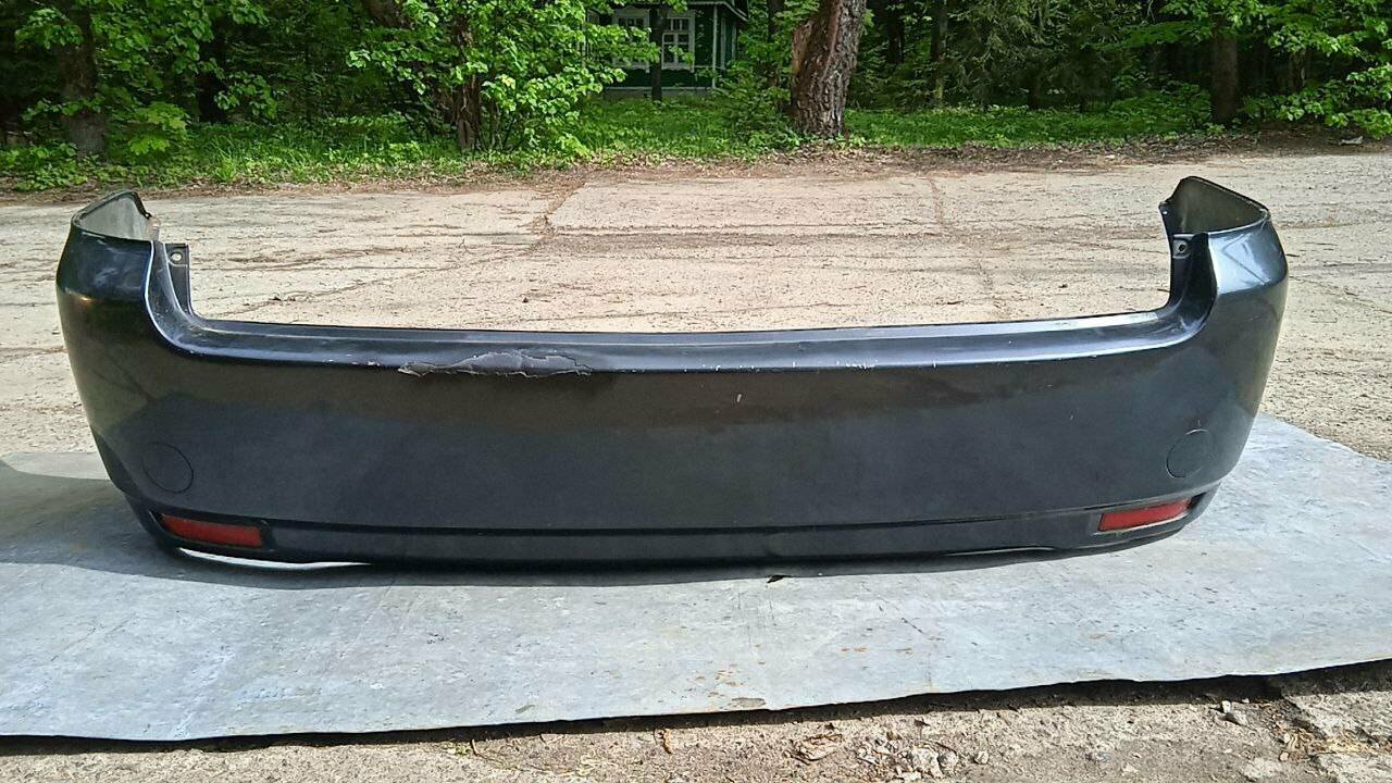 Бампер задний Toyota Avensis Verso 2001 5215944170