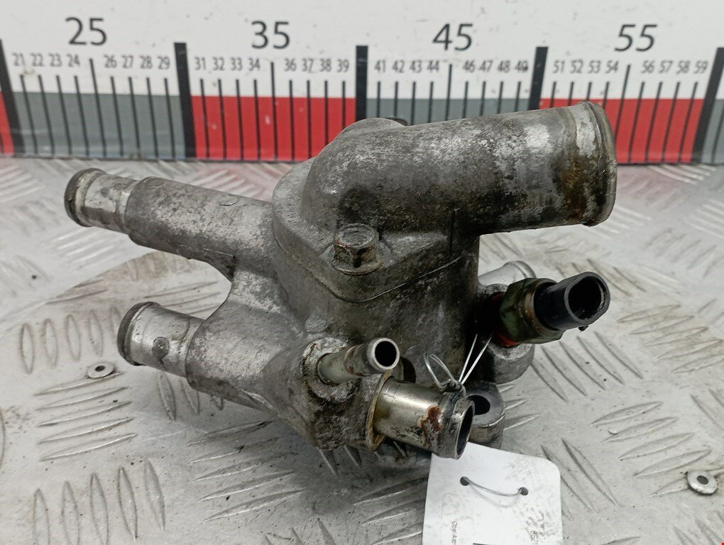 Корпус термостата Opel Astra G 98069819 арт. 1803353