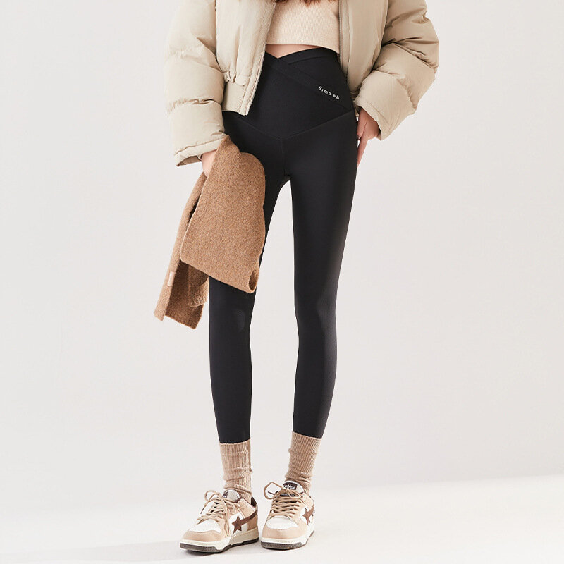 Брюки спортивные