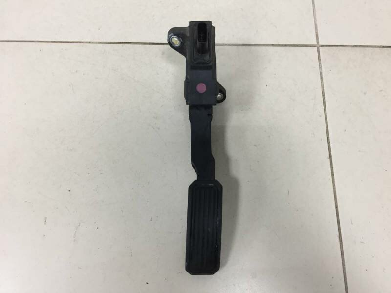 Педаль газа Toyota Auris E150 2006-2012 кат.номер: 7811002020