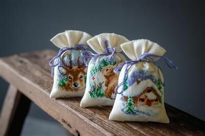 PN-0147068 Набор для вышивания крестом (мешочки для саше) Vervaco "Зимнее время"