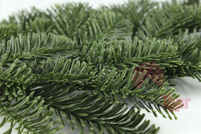 Декор в виде хвойной ветви (Длина веточки 57 см)