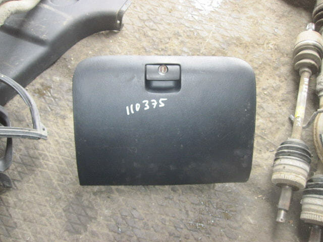 Б/У Бардачок, Hyundai (Хендэ)-TUCSON (04-) HYUNDAI TUCSON (04-10) Царапины 110375 Hyundai-KIA арт. 845102E180WK