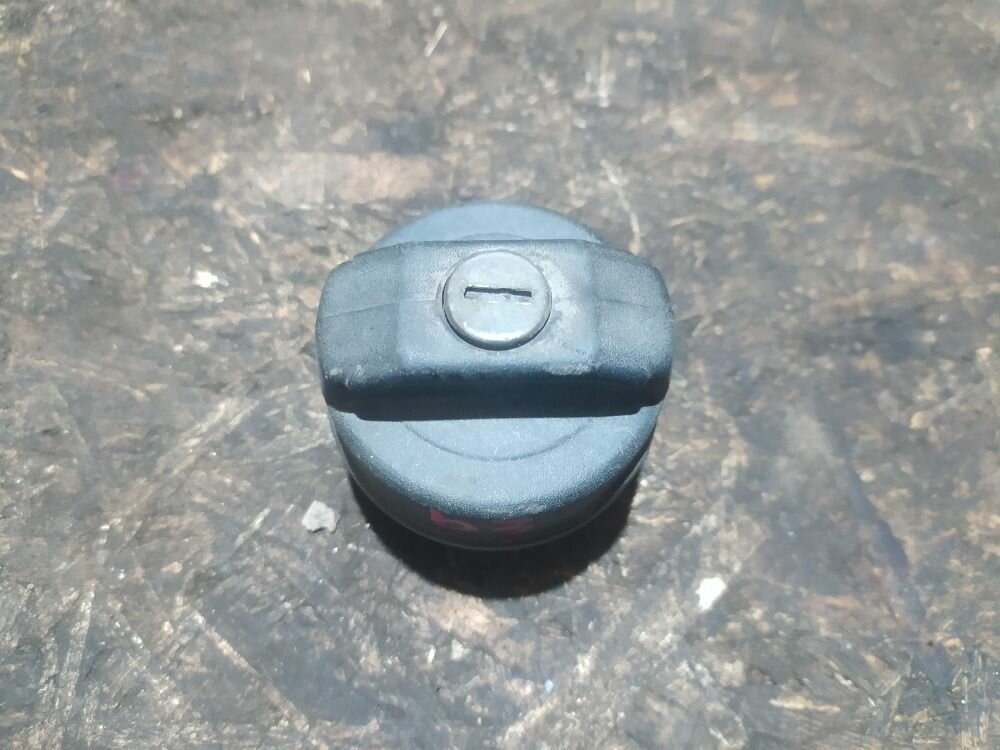 Крышка топливного бака VW Passat B3 Б/У с пробегом