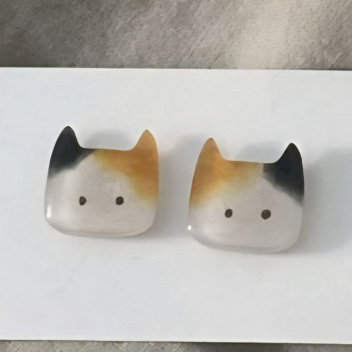 Серьги пусеты, акрил