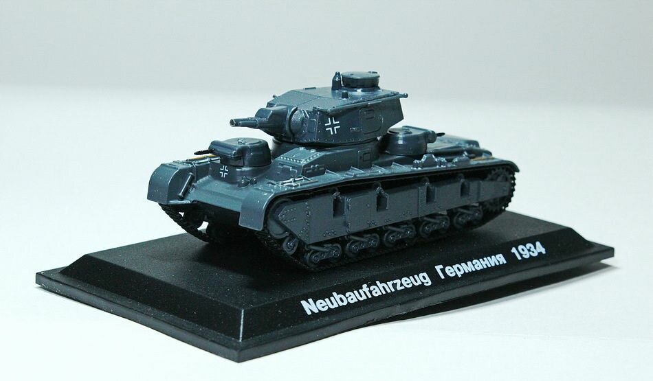 Масштабная модель 1/72, танк Pz Neubaufahrzeug Германия 1934г.