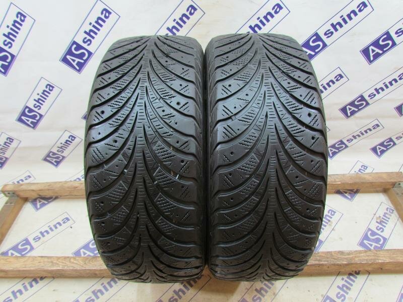 Комплект (2 шт) Goodyear Ultra grip Extreme 225 60 R17 зимние шипованные БУ шины 10-20% износ , артикул 0011582