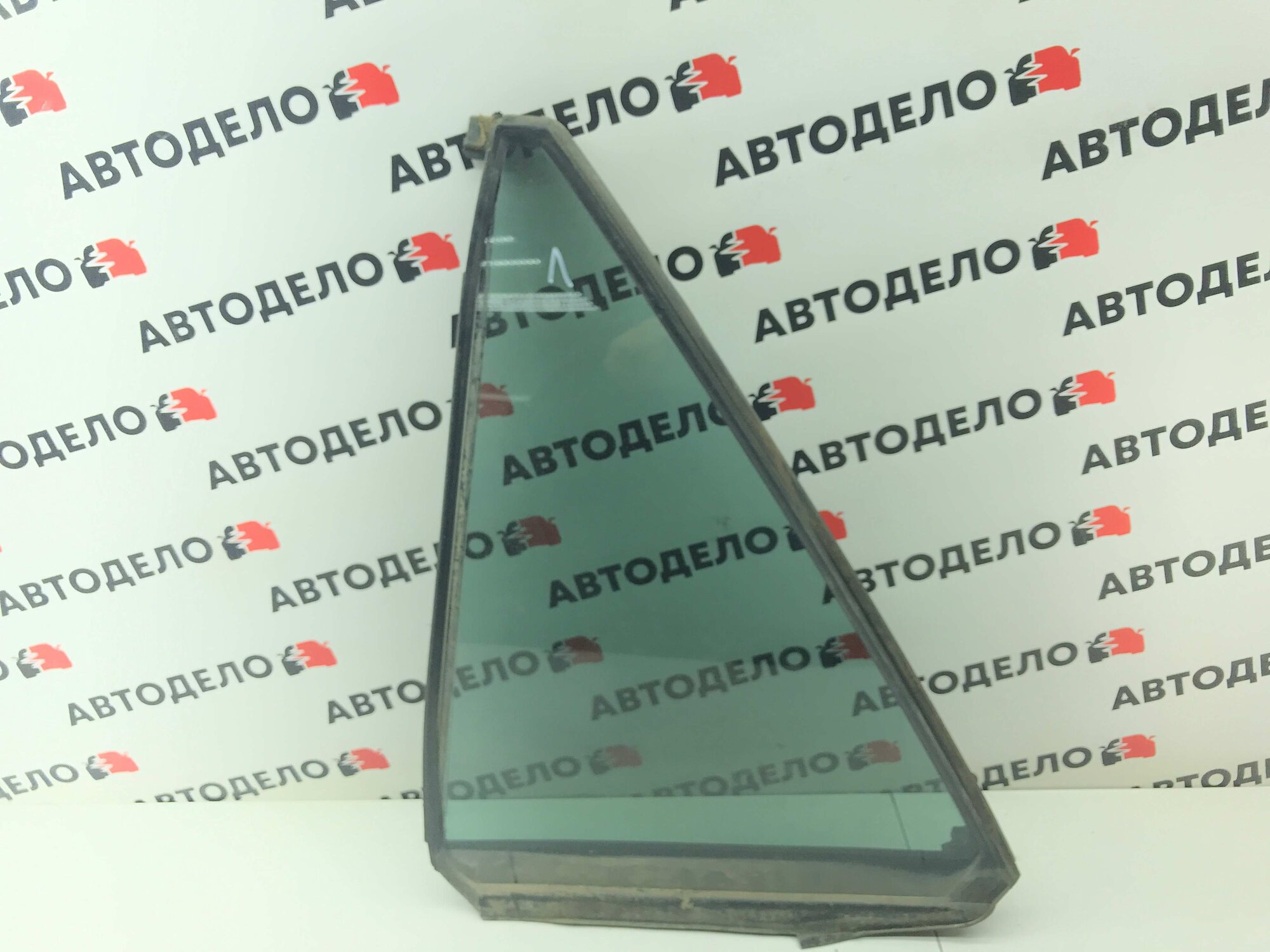 Форточка двери з/л Mazda Familia GF-BJ5W 1998 г.в