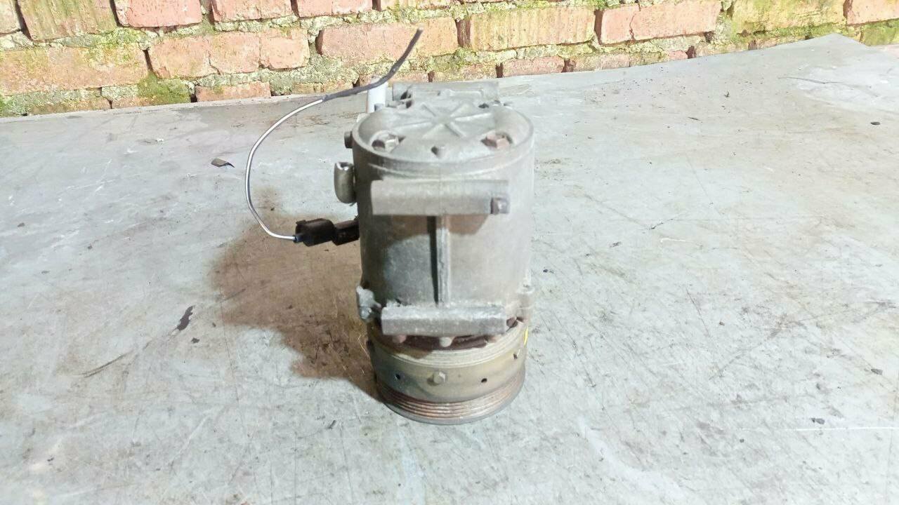 Компрессор кондиционера Mitsubishi Carisma рест. 2001 MB958178