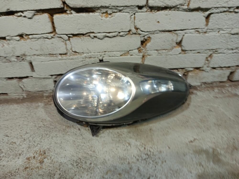 Фара передняя левая Nissan Micra K12 26060bg10b