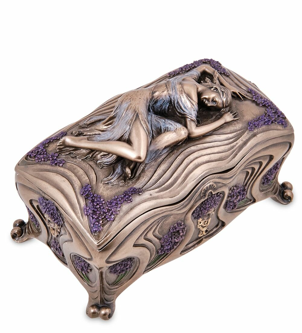 Шкатулка Спящая на гортензиях