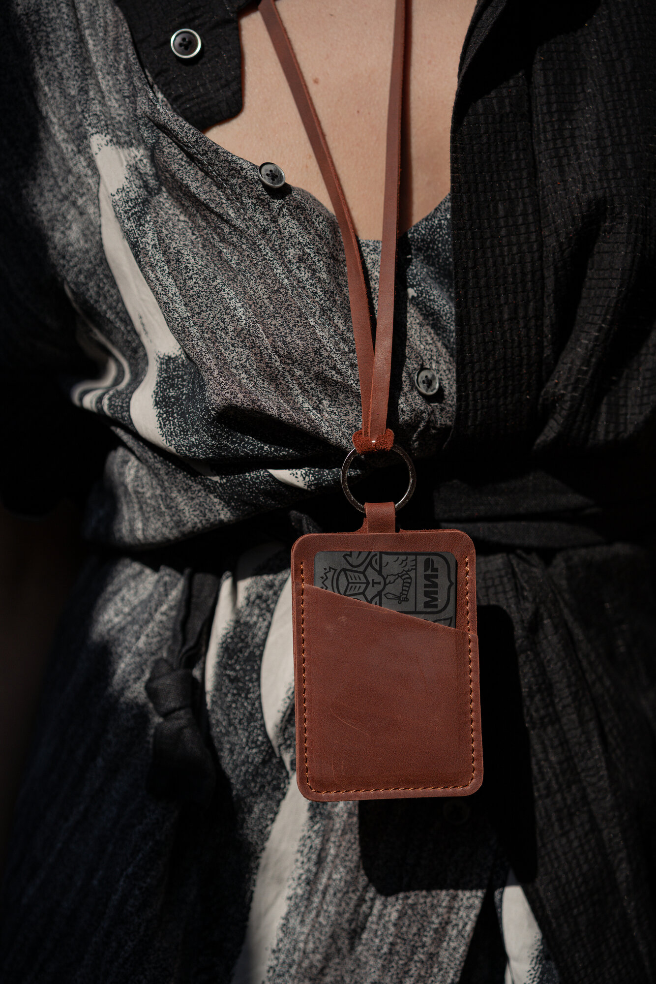 Кожаный картхолдер чехол бейдж для пропуска/Футляр для карт, проездного из натуральной кожи