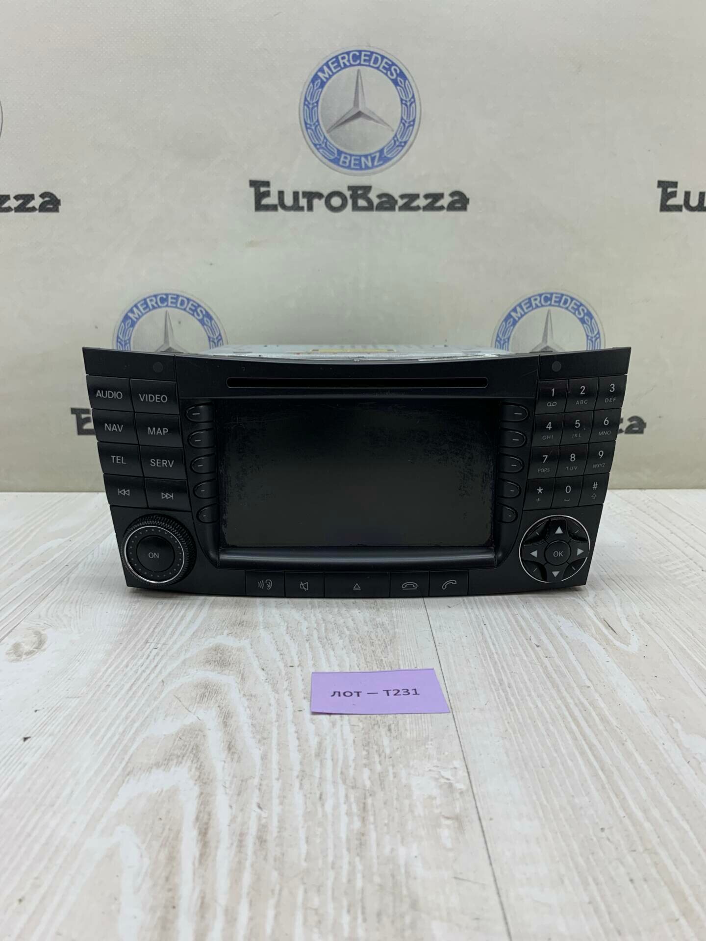 Магнитола Mercedes W211 A2118704789