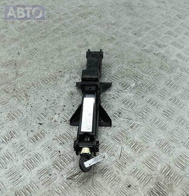 Домкрат Mazda 3 (2003-2008) BK