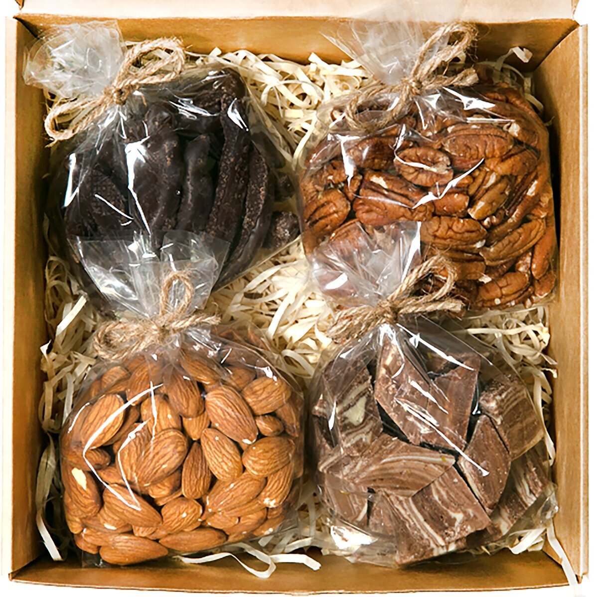 Подарочный набор орехов и сладостей фундучок № 38 (400 г.)