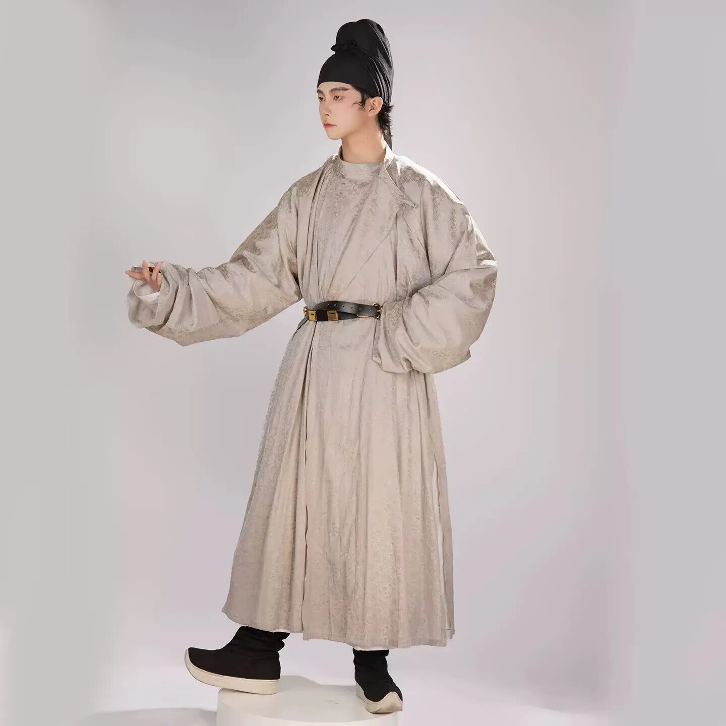 Китайский халат Ханьфу цвета синего, зеленого или красного XXL XXL, Silver-white robe
