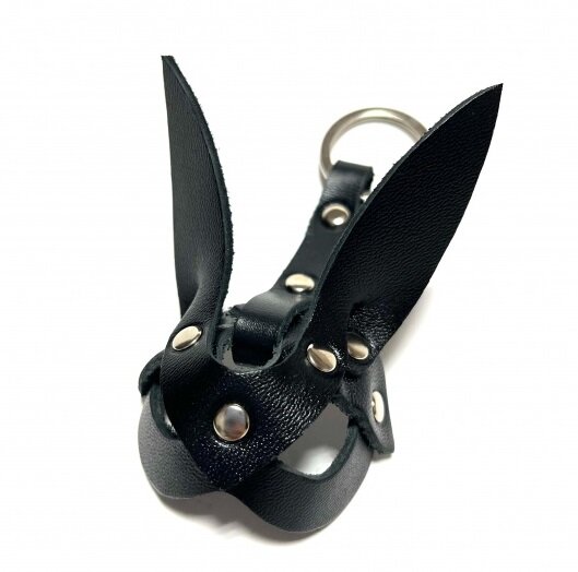 Брелок кожаный заяц БДСМ Арсенал из натуральной кожи чёрного цвета для эротических игр