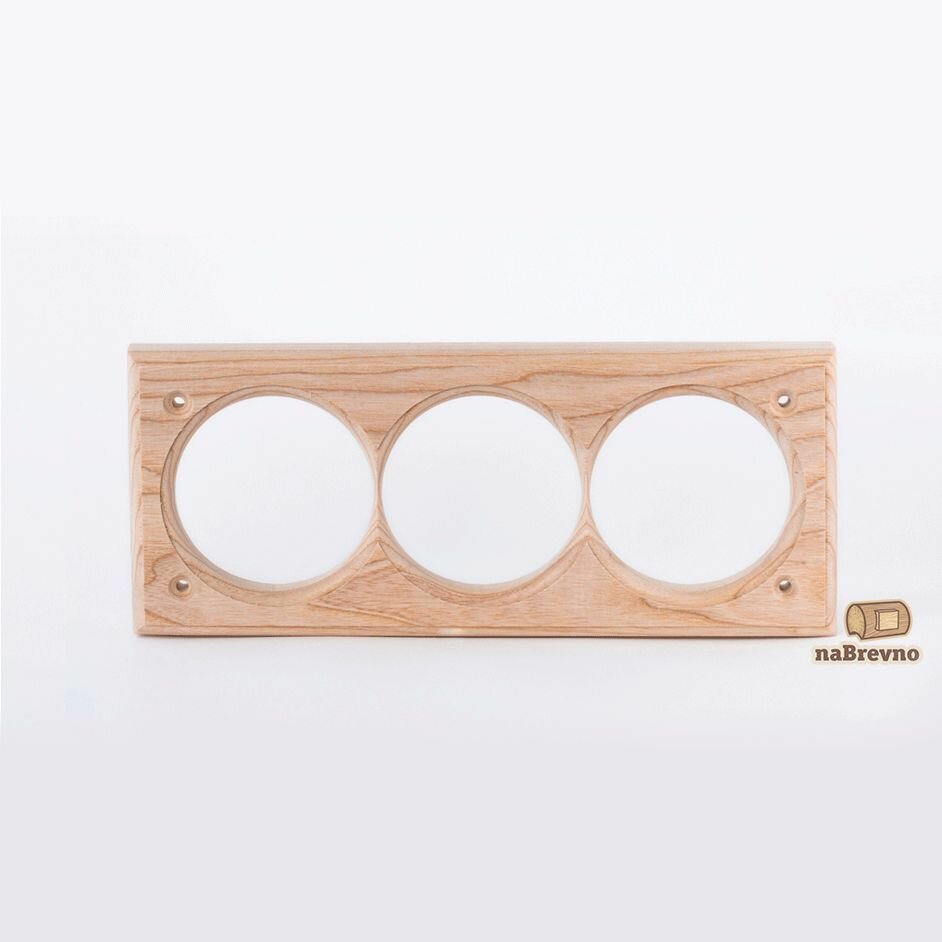 "Встраиваемые" Тройная накладка для установки встраиваемых розеток и выключателей на бревно и блокхаус диаметром 2020 мм, ясень, V3-220 (1 шт)