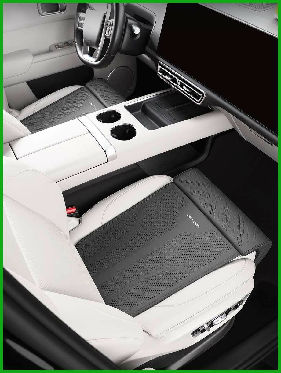 Автомобильный чехол на Передние сиденья, Сиденье водительское, Перфорированная экокожа, 1 шт.