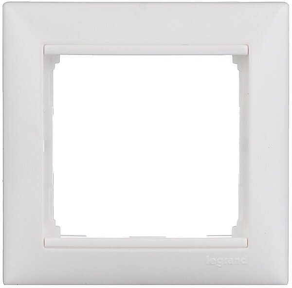 Рамка Legrand Valena oдноместная белая (694240)