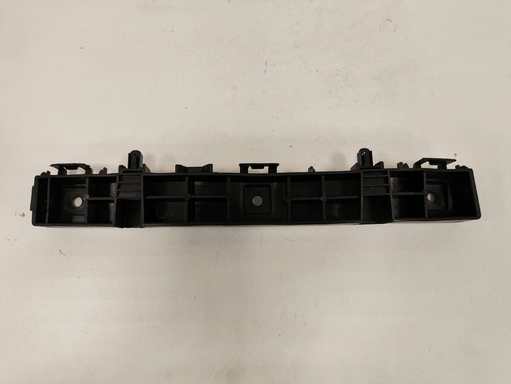 Кронштейн бампера заднего левый Changan CS35 [1.6 16V 4AT внедорожник] S1011011000