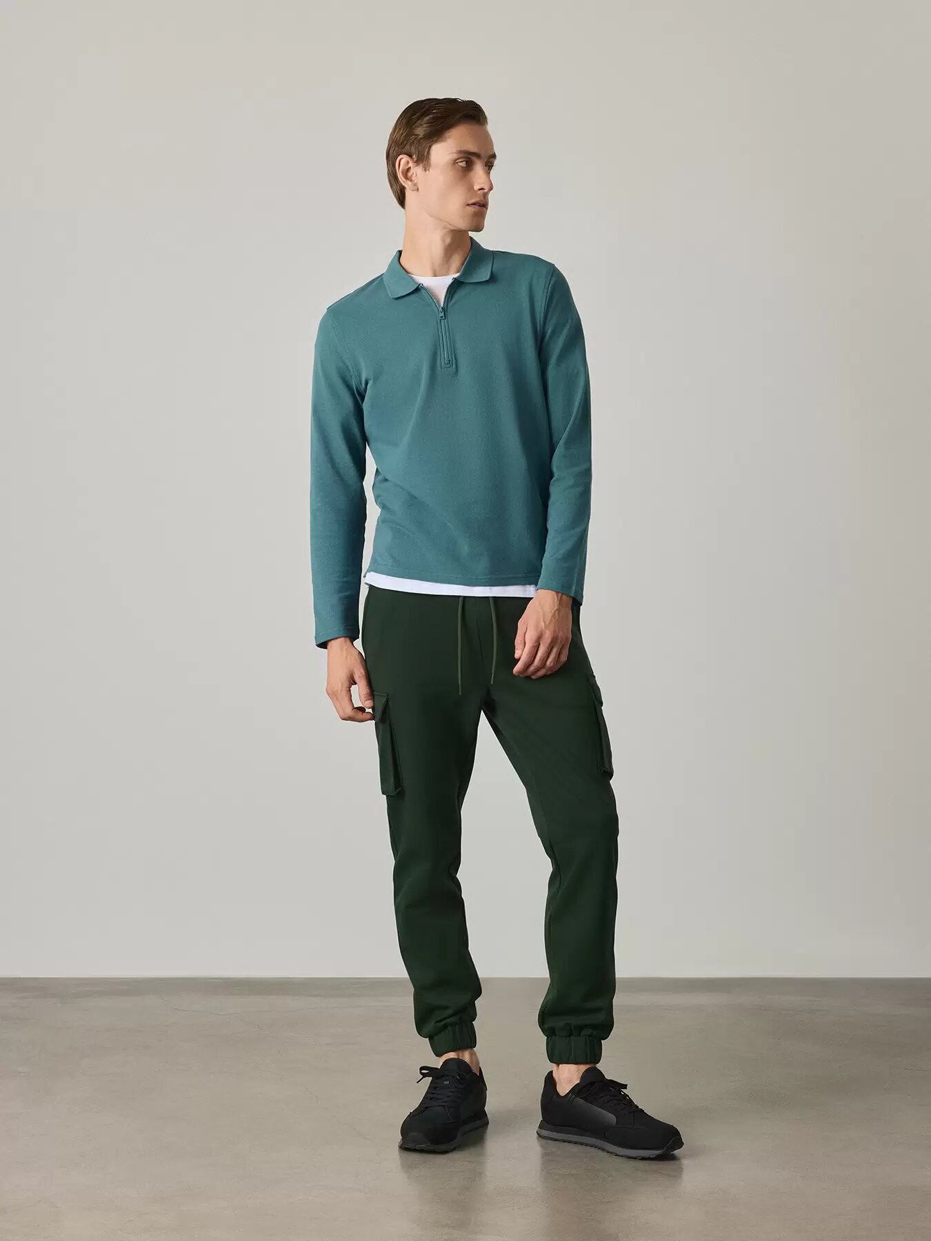 Брюки спортивные