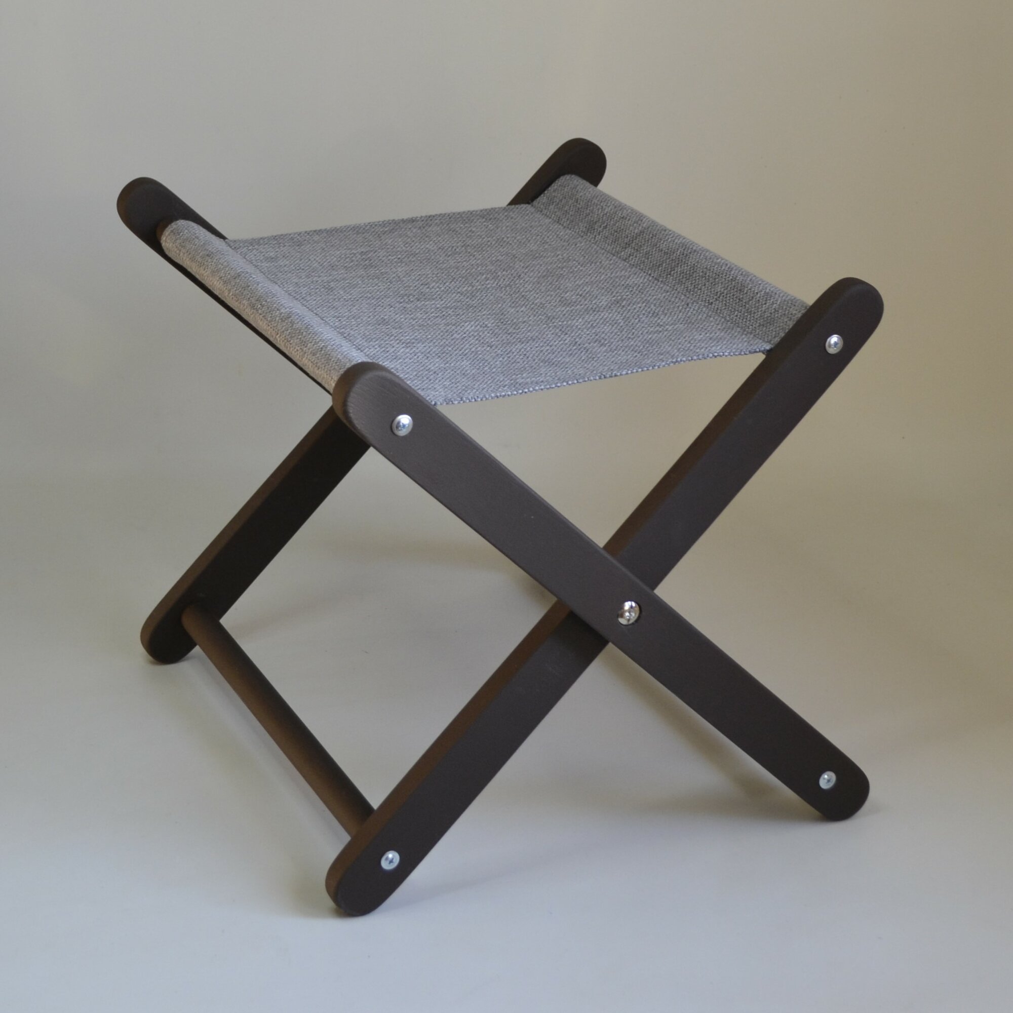 Подставка для сумок из рогожки серая дымка с деревянной основой горький шоколад