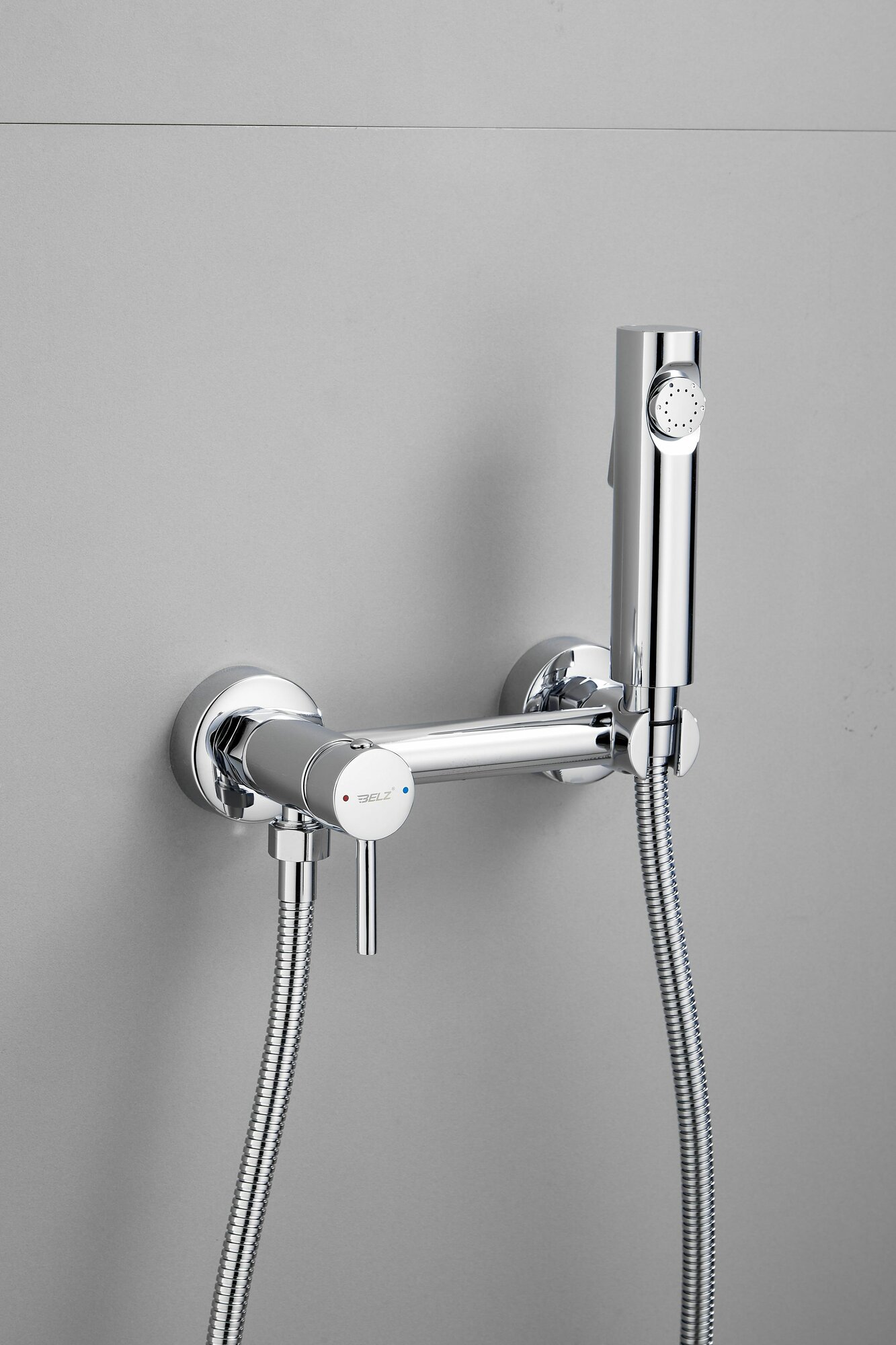 Смеситель с гигиеническим душем цвет хром, латунный B55803 Belz