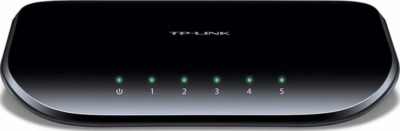 Коммутатор TP-LINK TL-SG1005D 5-ports 10/100/1000Mbps