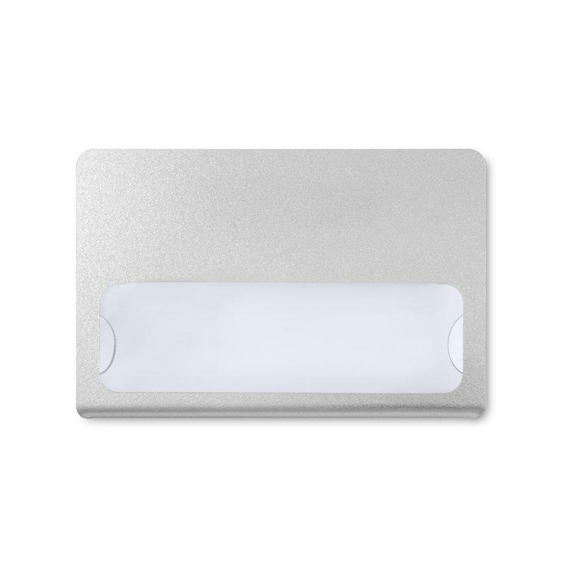 Бейдж горизонтальный 90х60 мм серебристый с магнитным зажимом (размер вкладыша: 80x24)