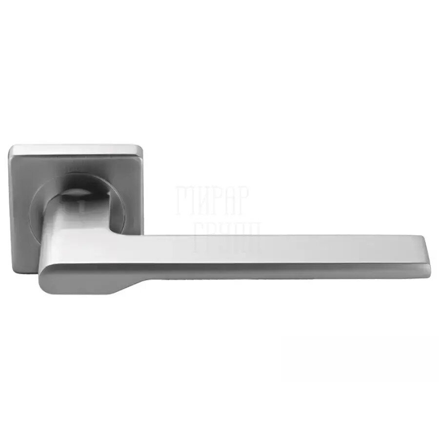 Дверные ручки на квадратной розетке Archie "Motive" Line S040 12799 матовый хром